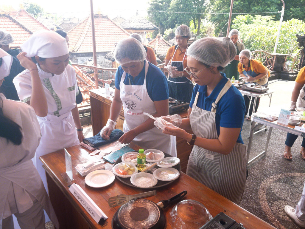 Mahasiswa Semester IV Prodi STR Gizi Poltekkes Kemenkes Denpasar Adakan ...